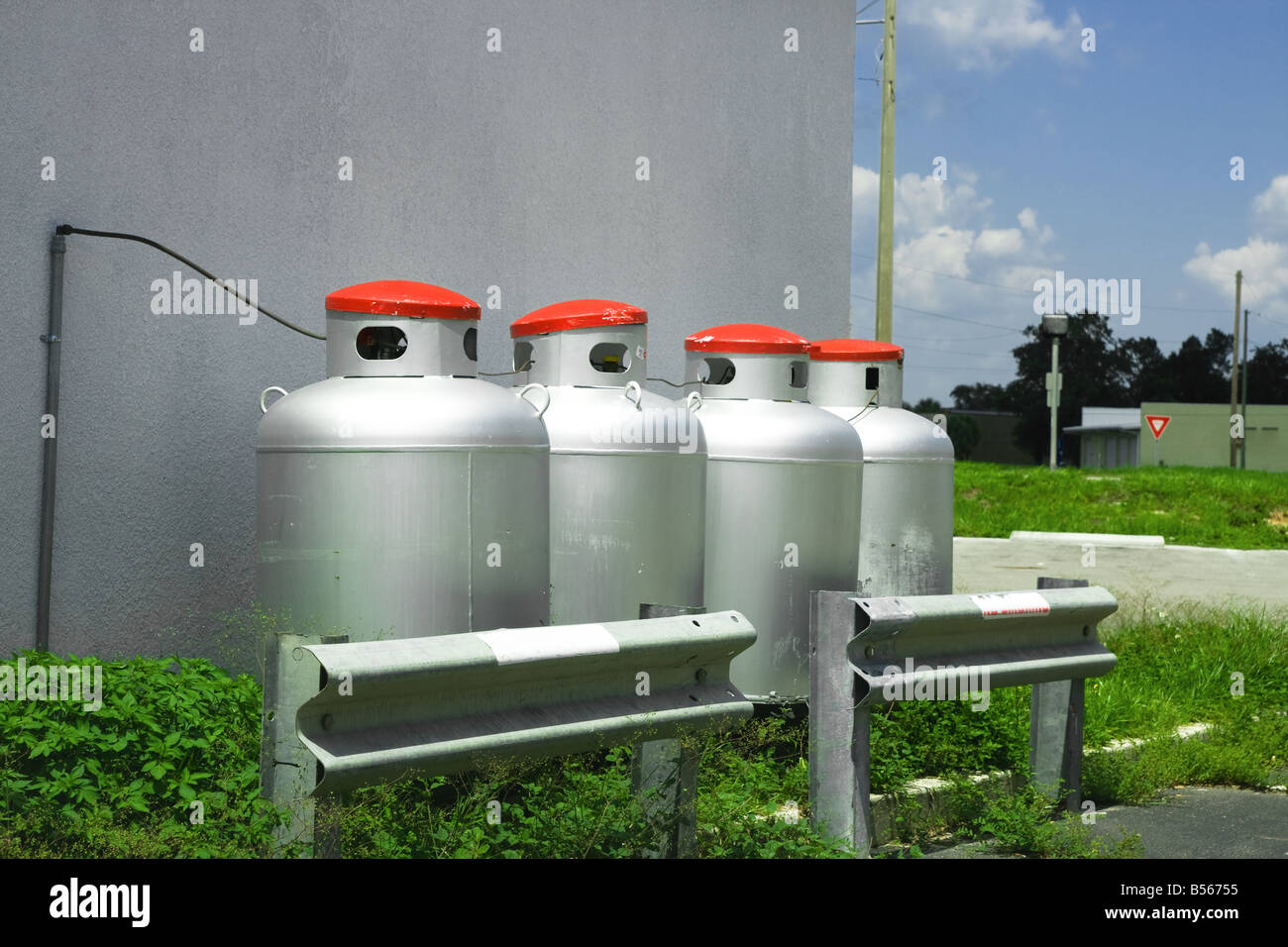 Propane tanks hi-res stock photography and images - Alamy