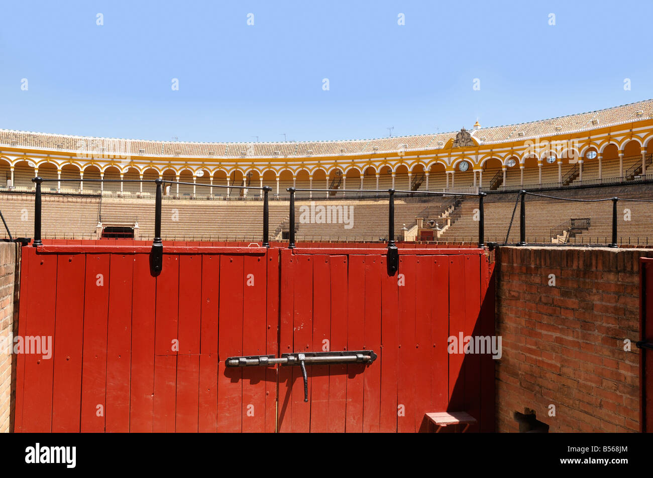 Seville bullring hi-res stock photography and images - Alamy