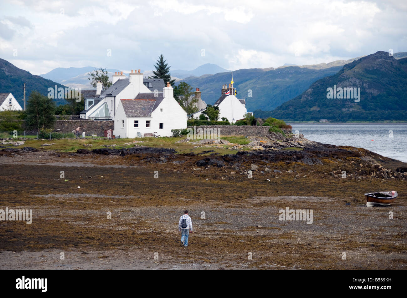 Plockton beach hi-res stock photography and images - Alamy