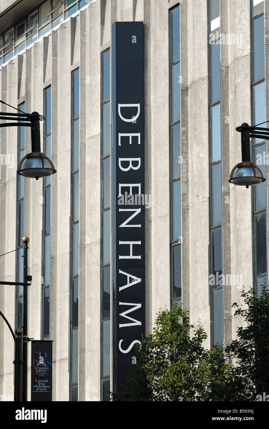 Debenhams Department Store High Resolution Stock Photography and Images ...
