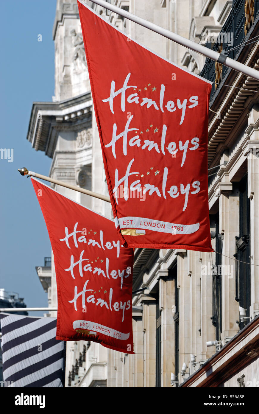 Hamleys hi-res stock photography and images - Alamy