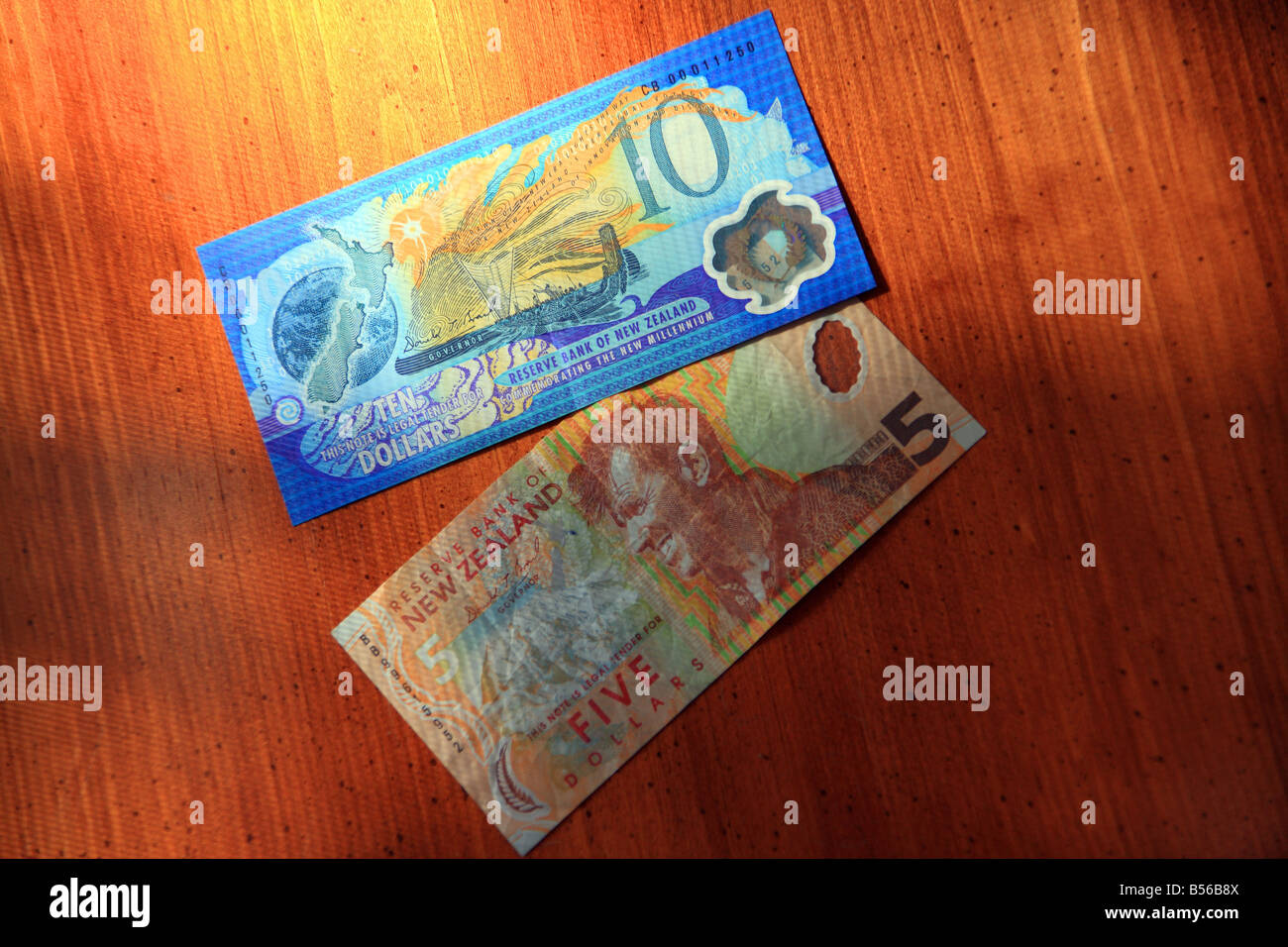 New zealand money notes nz hi-res stock photography and images - Alamy