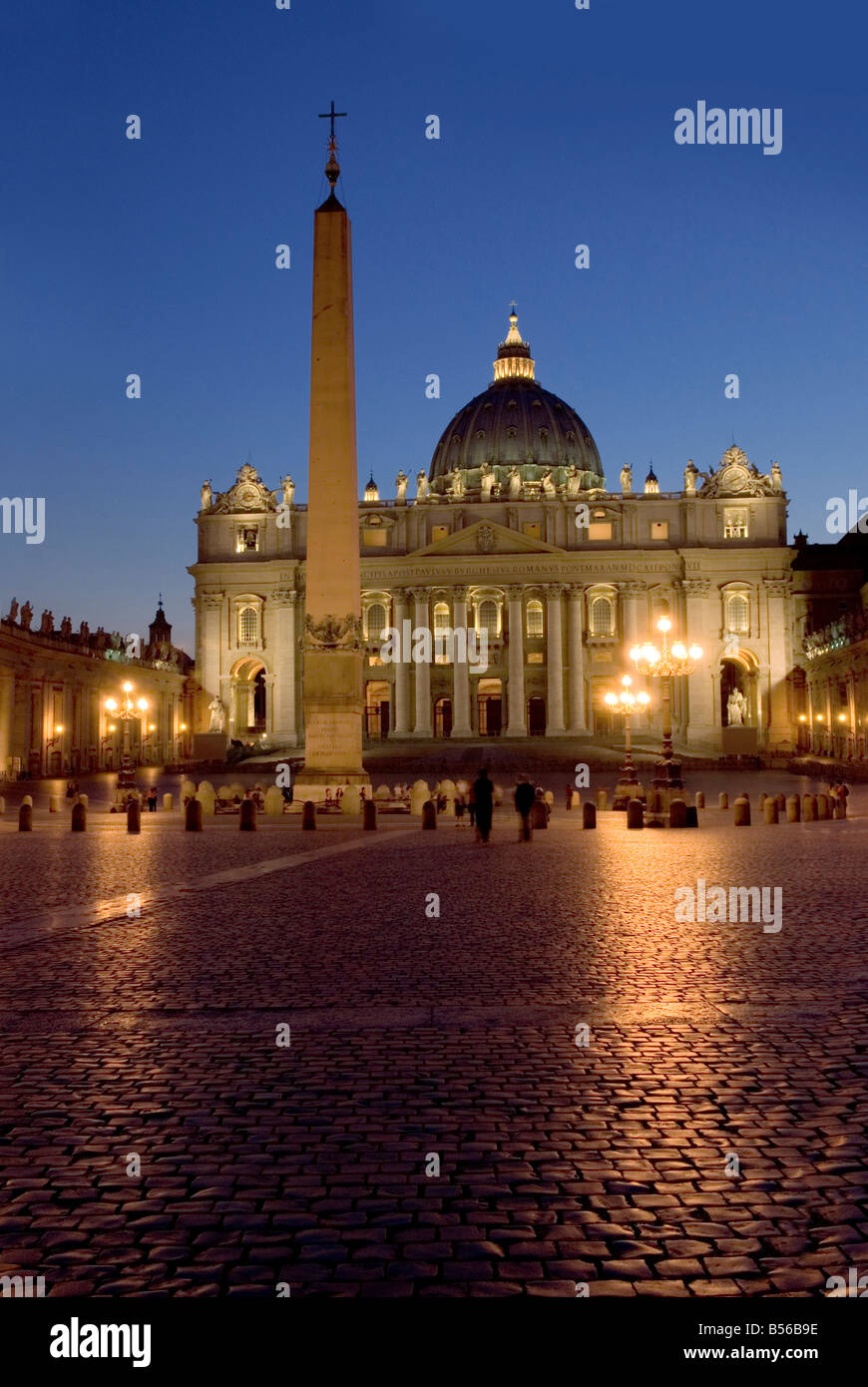 Rome st peter church hi-res stock photography and images - Alamy