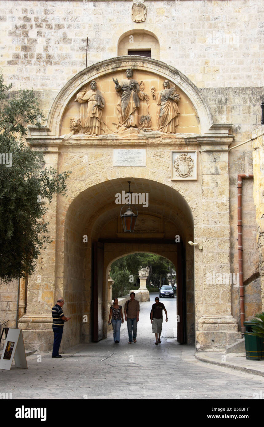 Mdina gate hi-res stock photography and images - Alamy