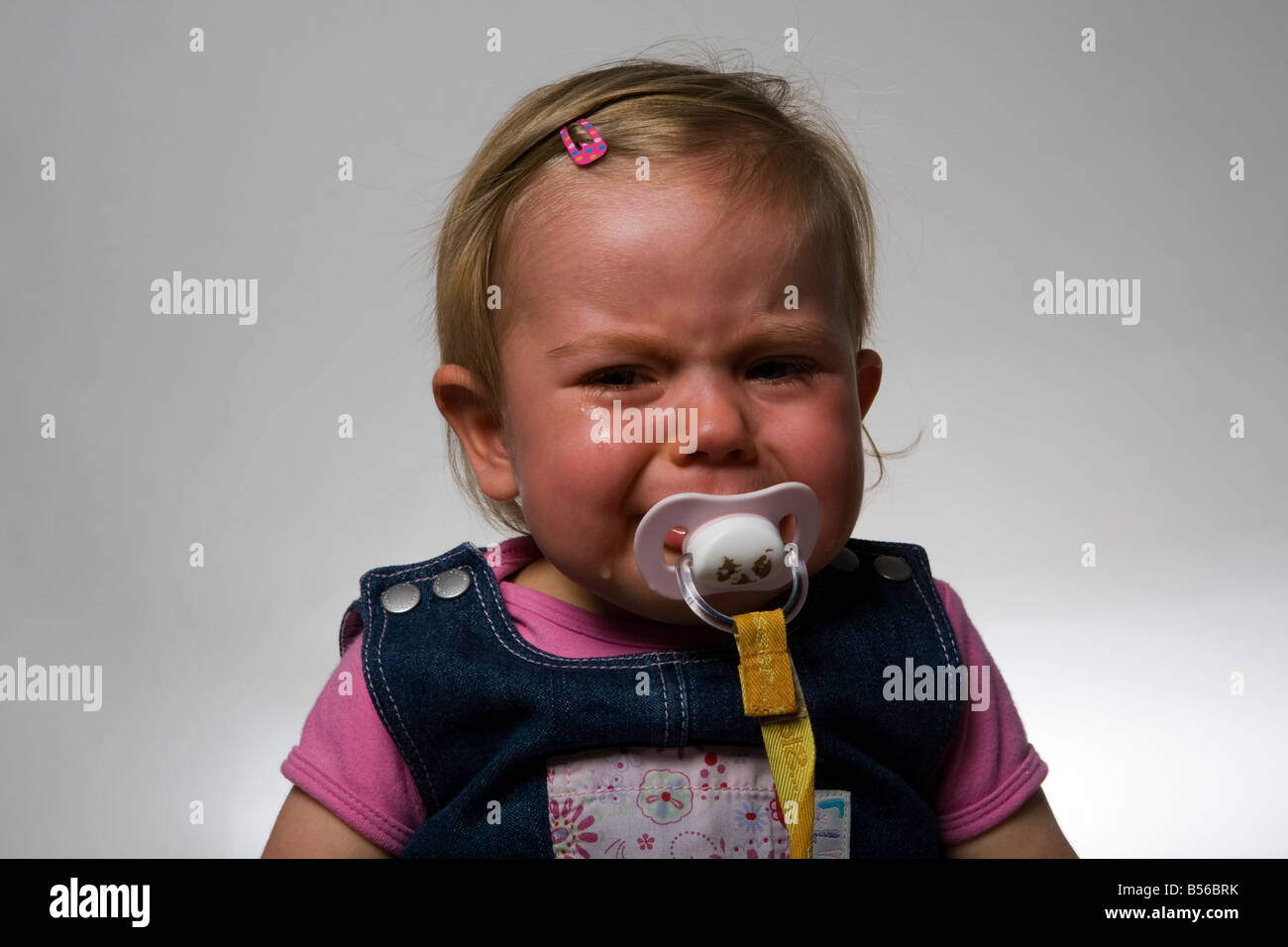 baby girl crying Stock Photo - Alamy