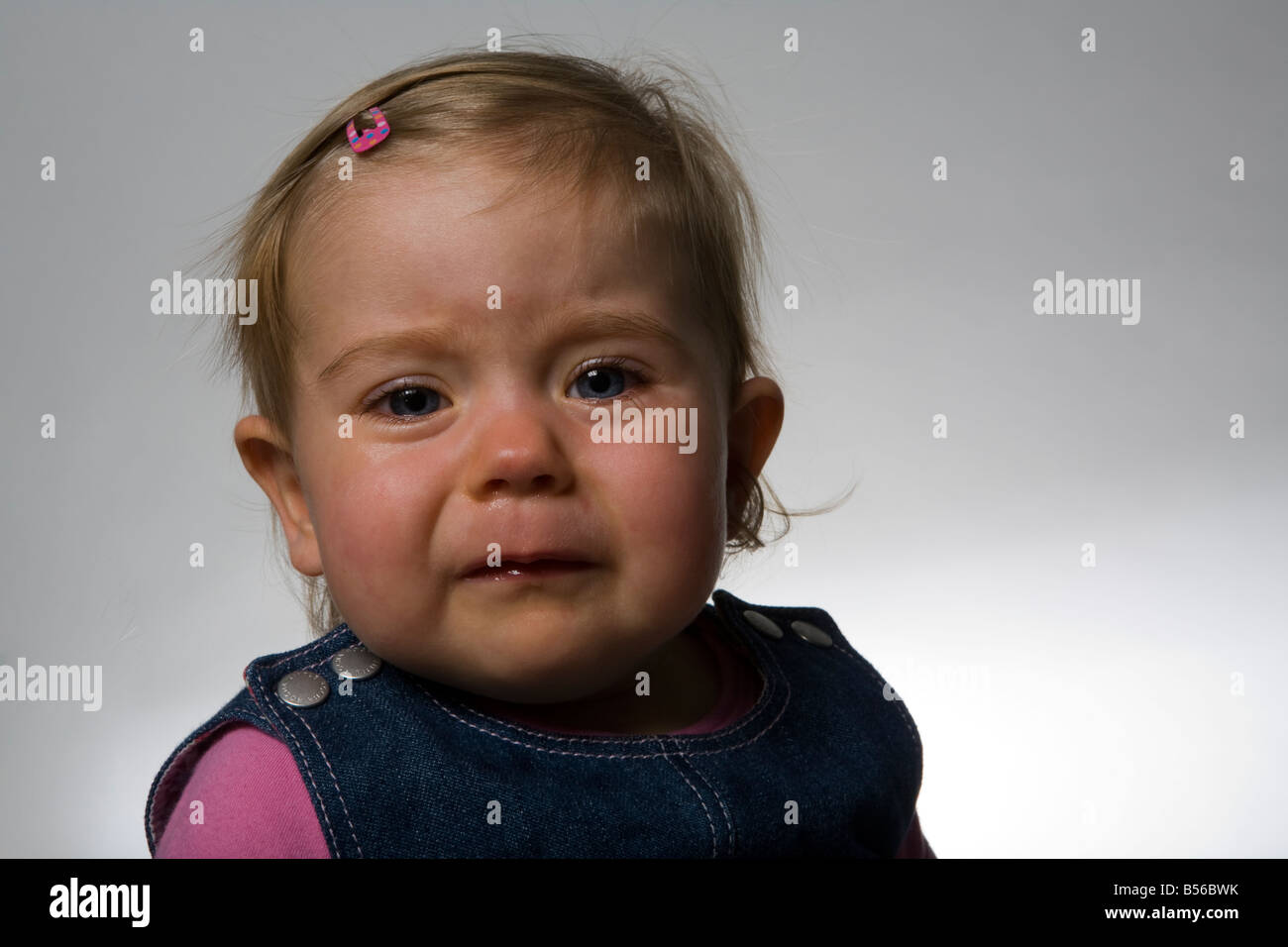baby girl crying Stock Photo - Alamy
