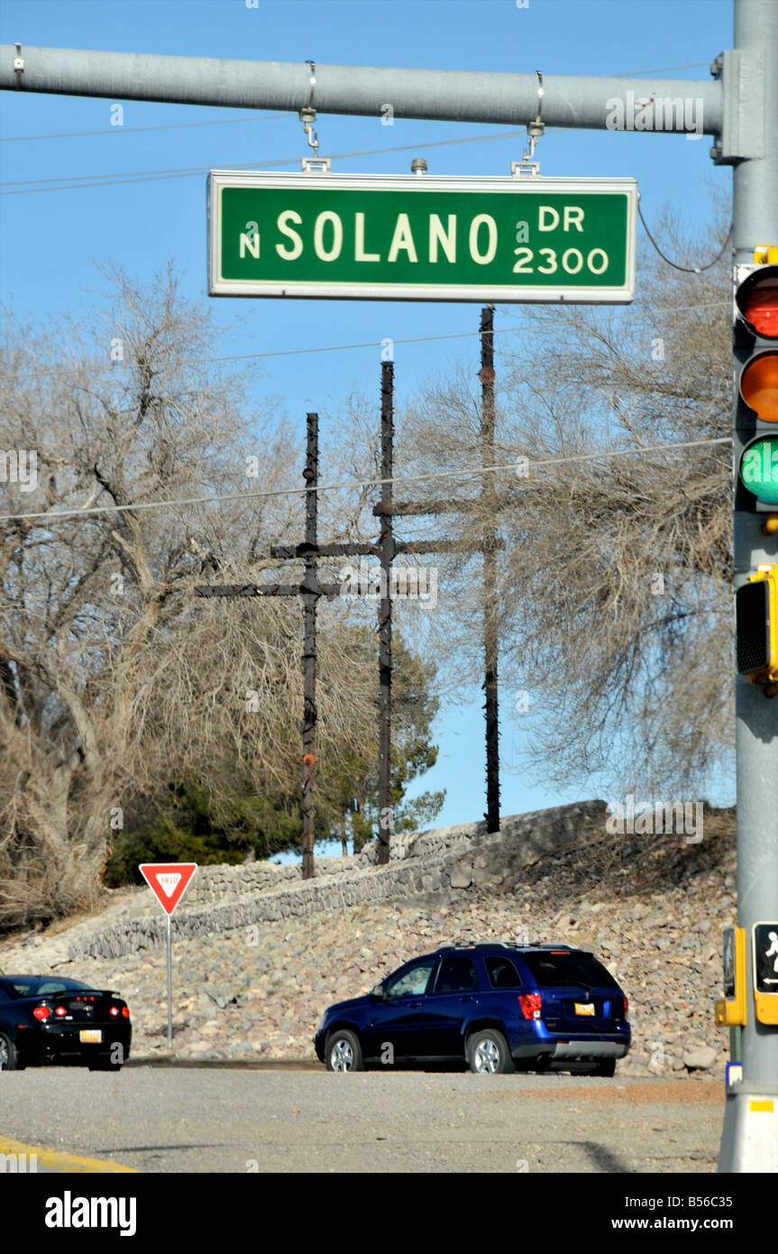 The crosses at Solano Drive in Las Cruces, New Mexico Stock Photo - Alamy