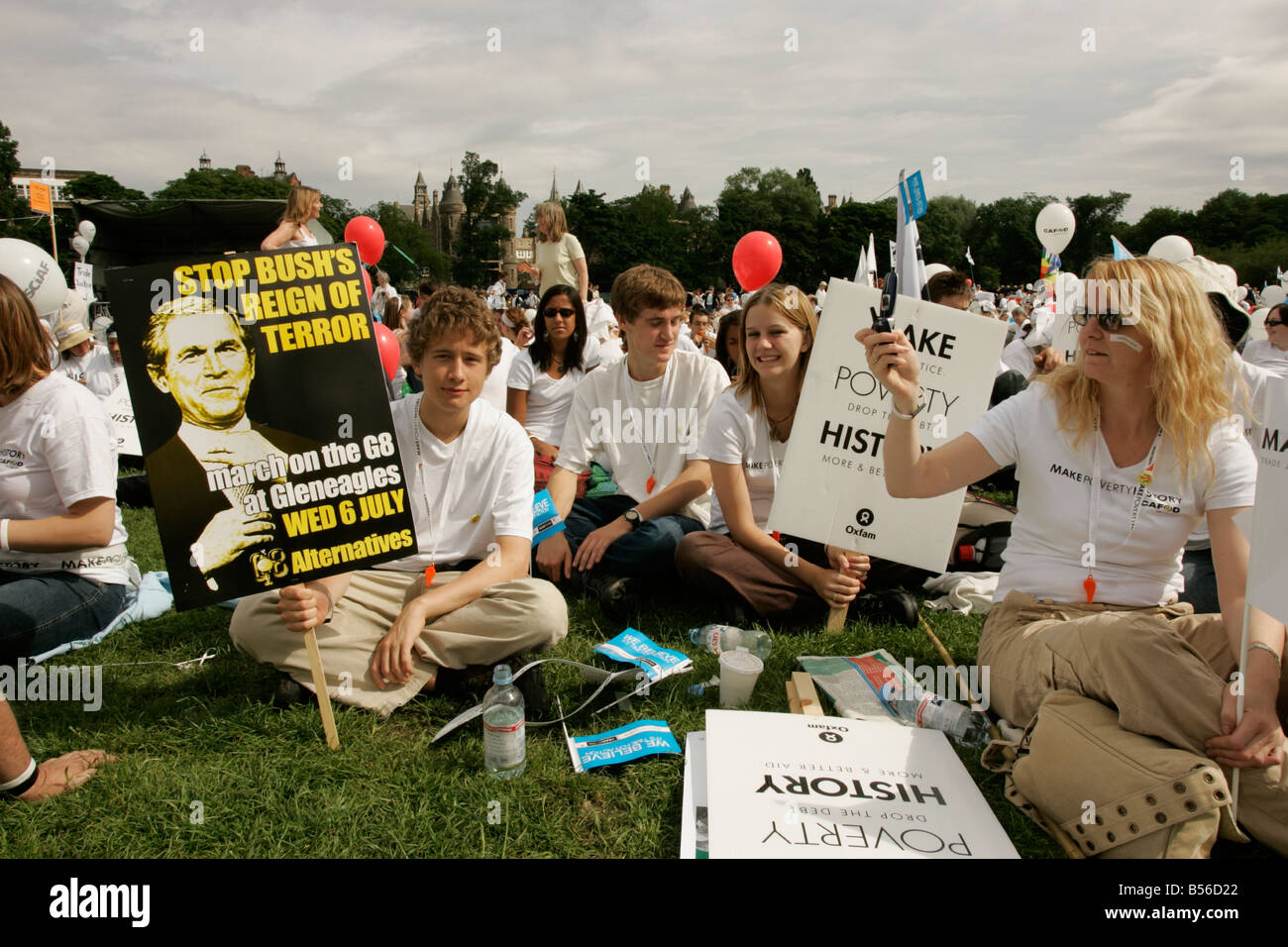 Make Poverty History, Edinburgh 2005 Stock Photo - Alamy