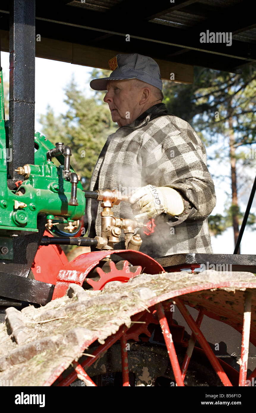 Steam engine demonstration during Steam Engine Show at Westwold ...