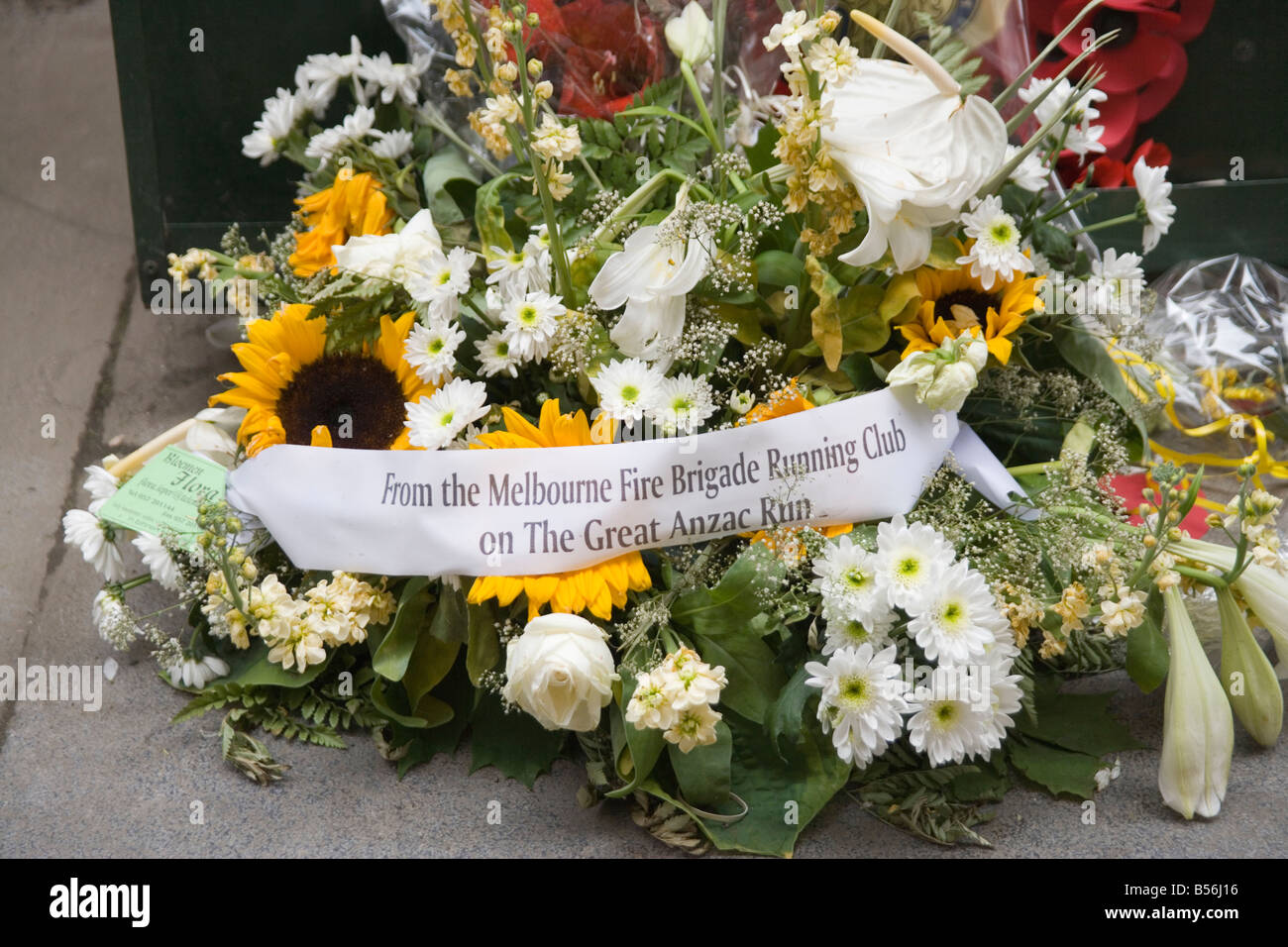 Wreath laid at Menin Gate, Ypres, memorial to the million men who ...