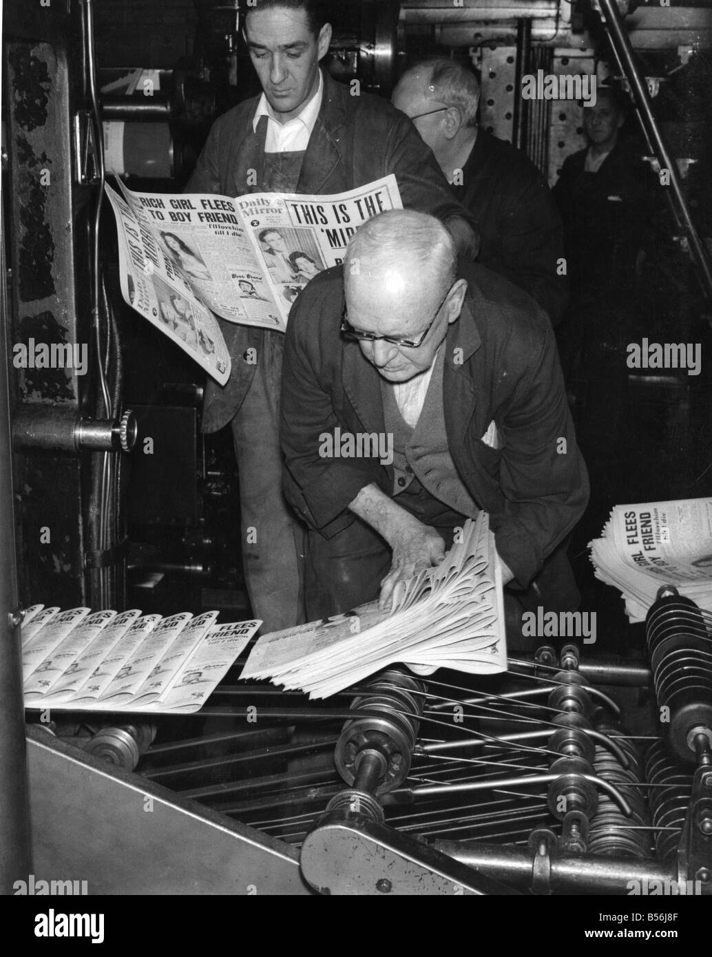 Daily Mirror Newspaper May 1956 Printers and publishing floor workers ...