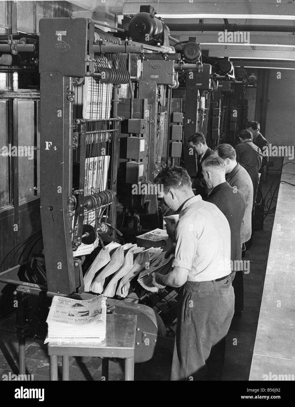 Workers on the publishing floor of the Stamford Street building ...