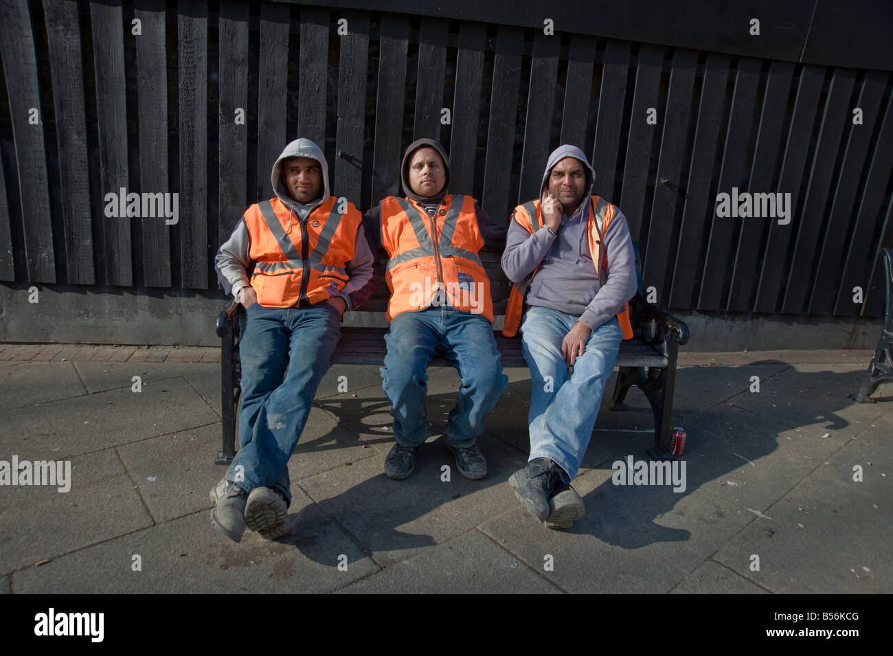Immigrant construction workers uk hi-res stock photography and images ...