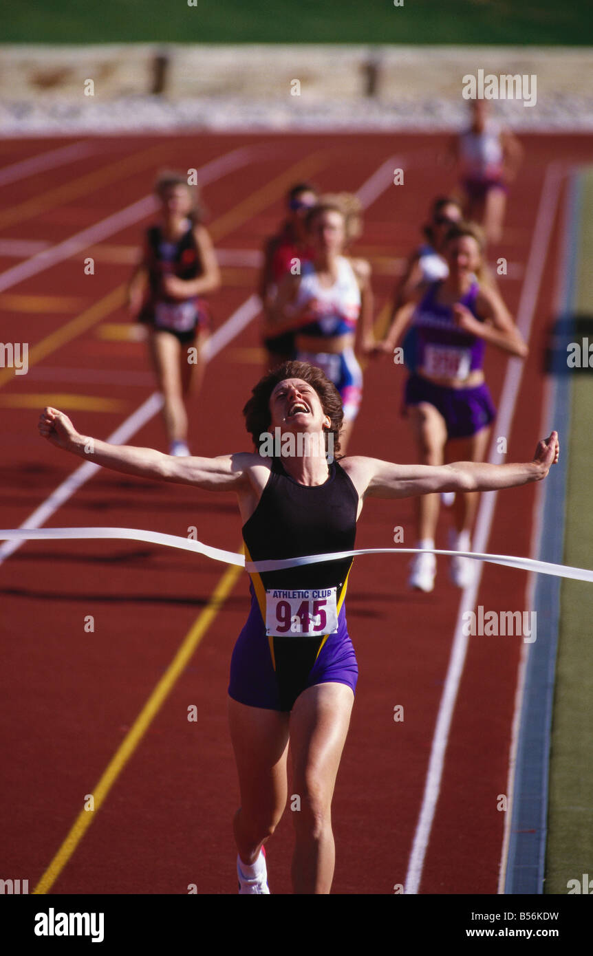 Track Race Finish Line Stock Photos & Track Race Finish Line Stock ...
