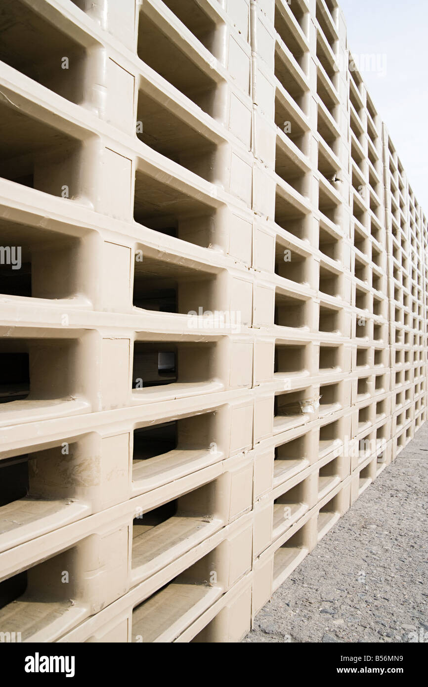 Group of pallets hi-res stock photography and images - Alamy