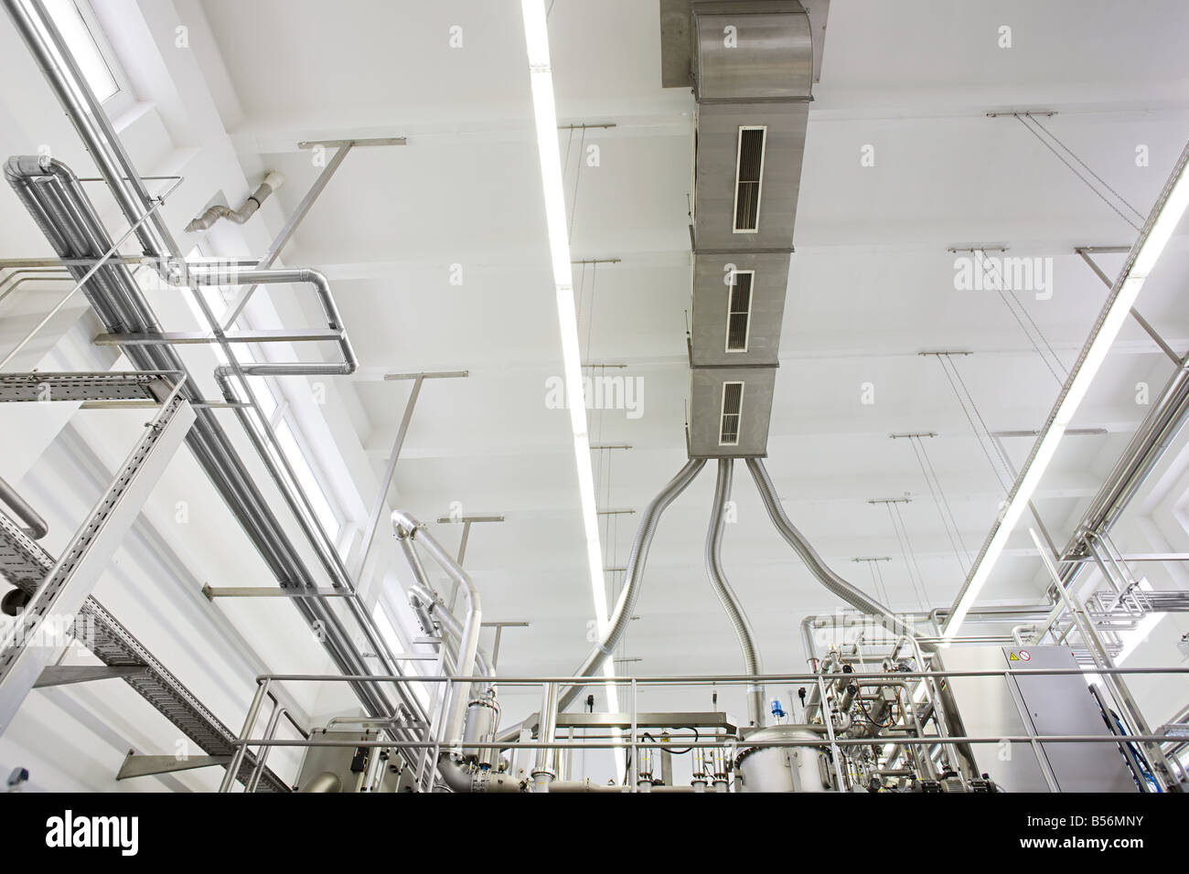 White factory ceiling hi-res stock photography and images - Alamy