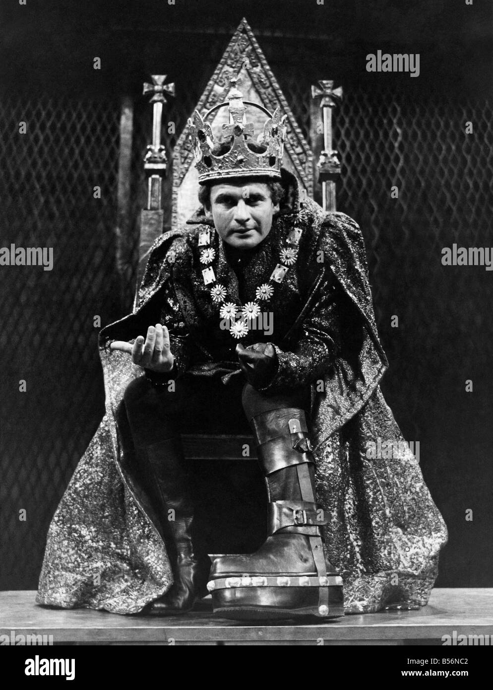 Ian Holm as Richard III in the Royal Shakespeare Companys's production ...