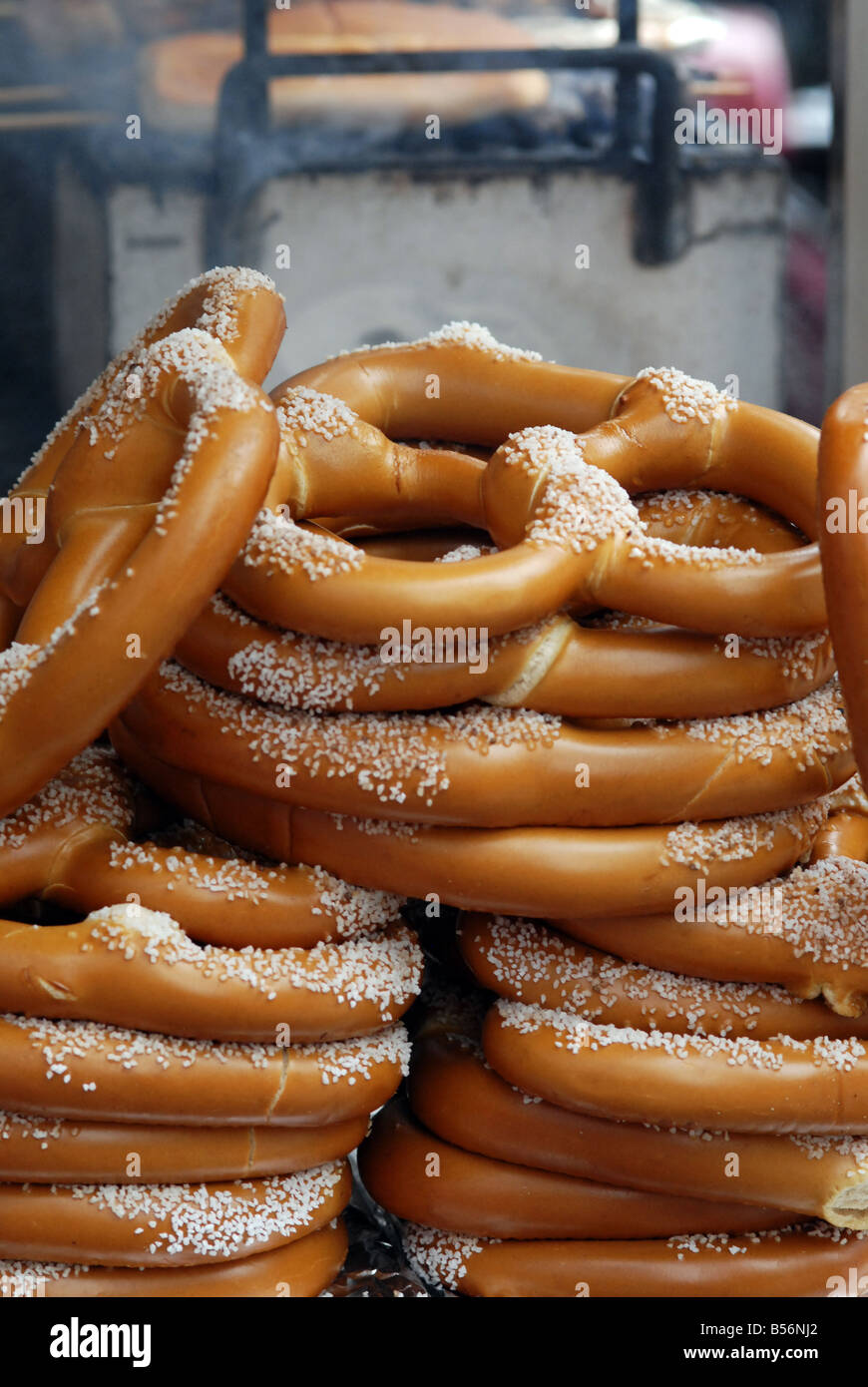 Pretzel Stand NYC Stock Photo - Alamy