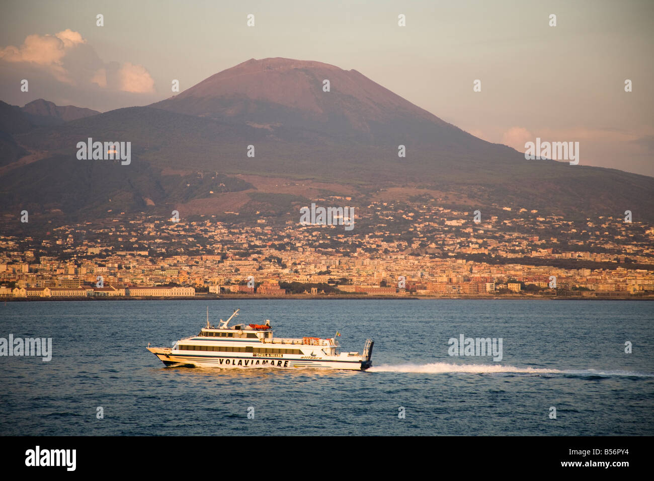 Neapolitan bay hi-res stock photography and images - Alamy