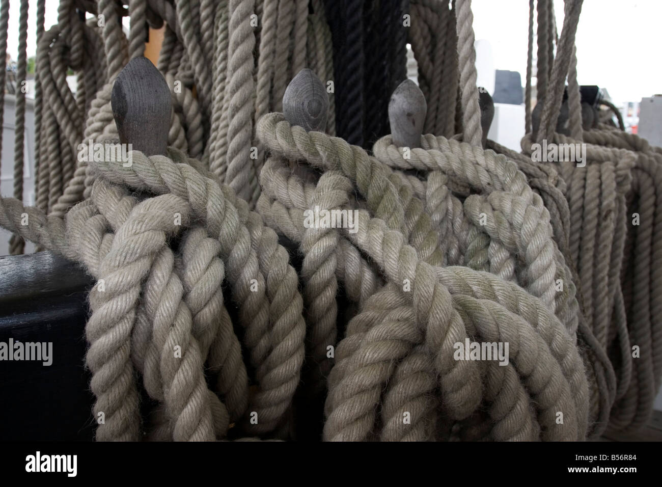 Coils of rope hi-res stock photography and images - Alamy