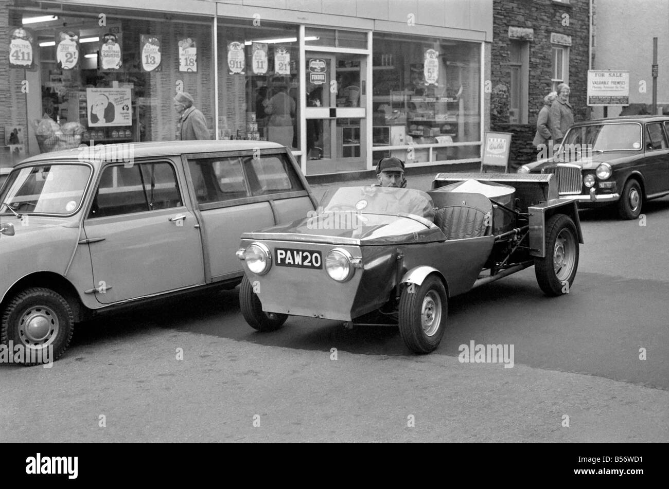 Steam powered car hi-res stock photography and images - Alamy