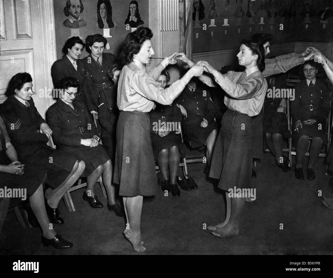 Women ats ww2 High Resolution Stock Photography and Images - Alamy