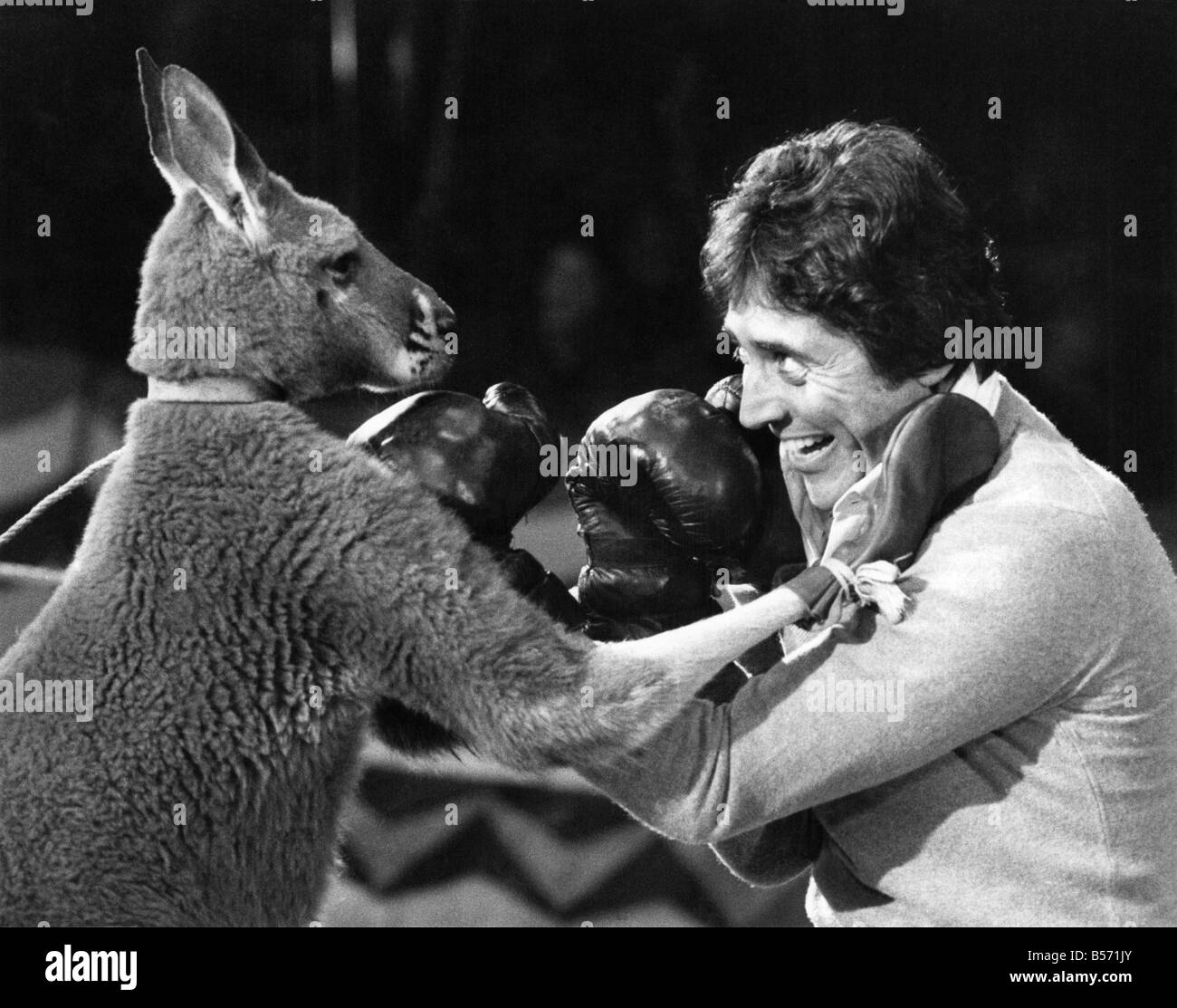 Singer sacha hi-res stock photography and images - Alamy