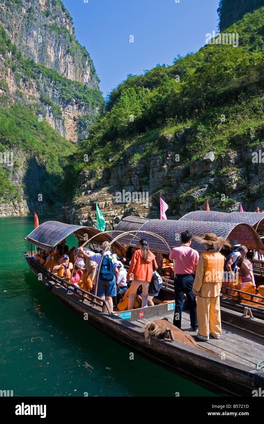 Small three gorges hi-res stock photography and images - Alamy