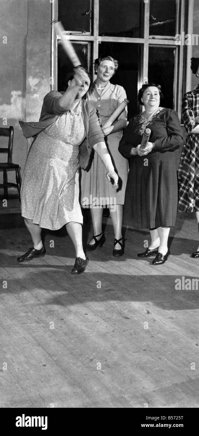 Mens working hi-res stock photography and images - Alamy