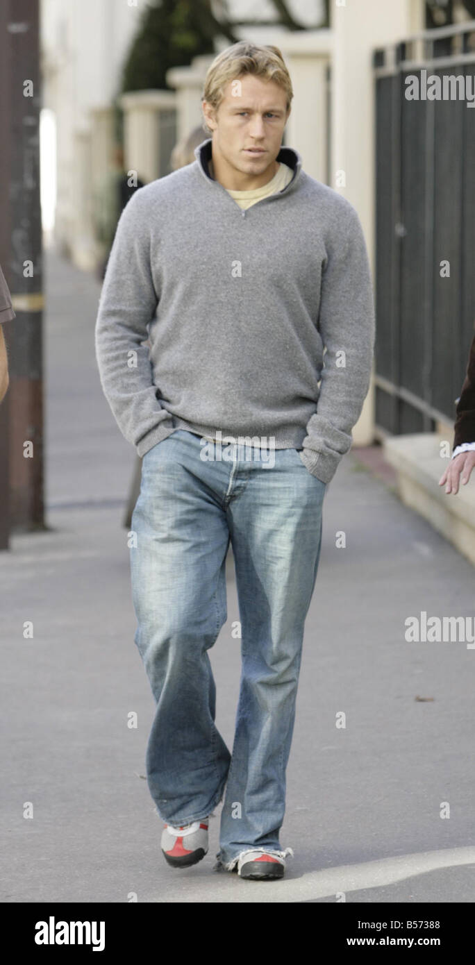 johnny wilkinson out walking in paris Stock Photo - Alamy