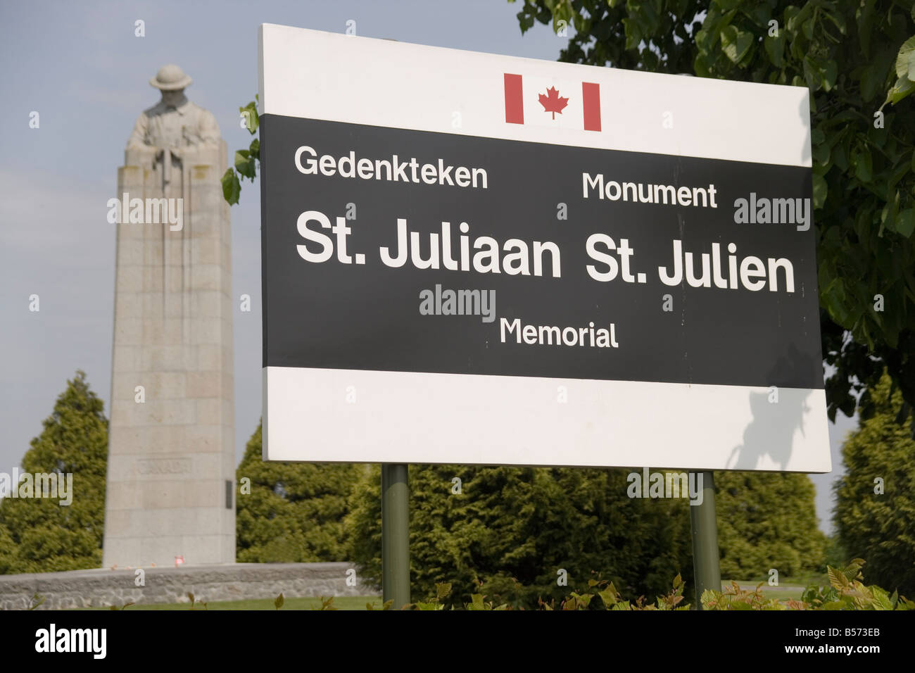 Brooding soldier memorial canadian army hi-res stock photography and ...
