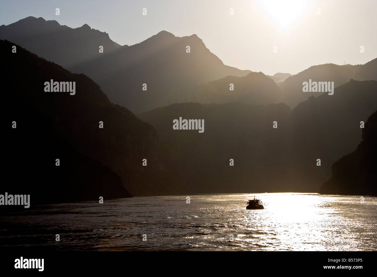 Three Gorges Sanxia Dam High Resolution Stock Photography and Images ...