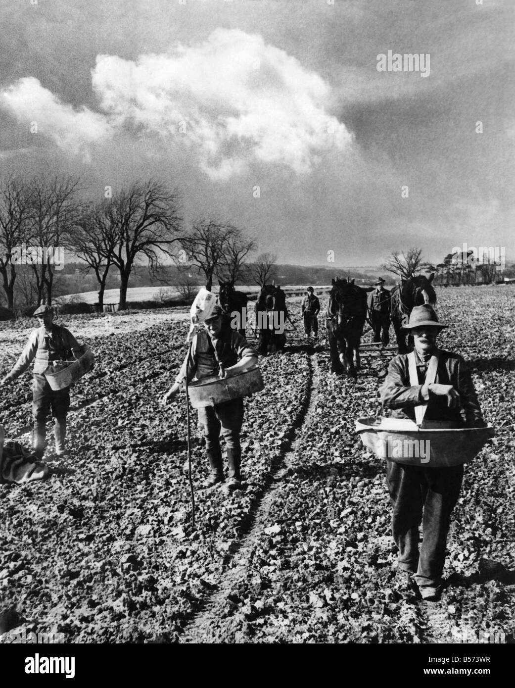 Sowing farmers Black and White Stock Photos & Images - Alamy