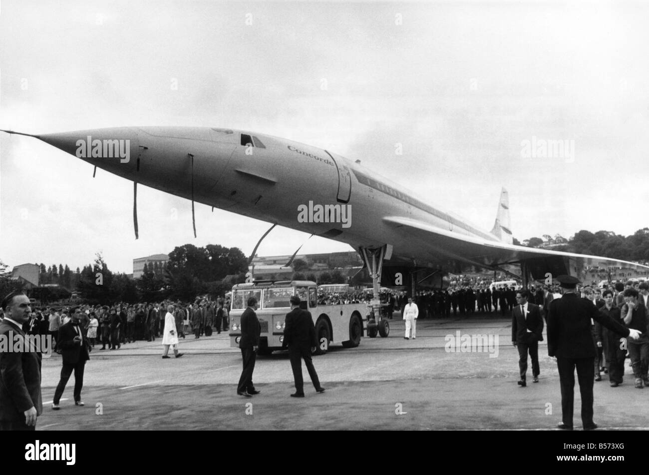 Concorde aeroplane 1960's hi-res stock photography and images - Alamy