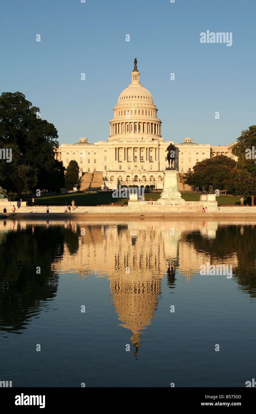 Capitol with reflective pool at sunset Stock Photo - Alamy