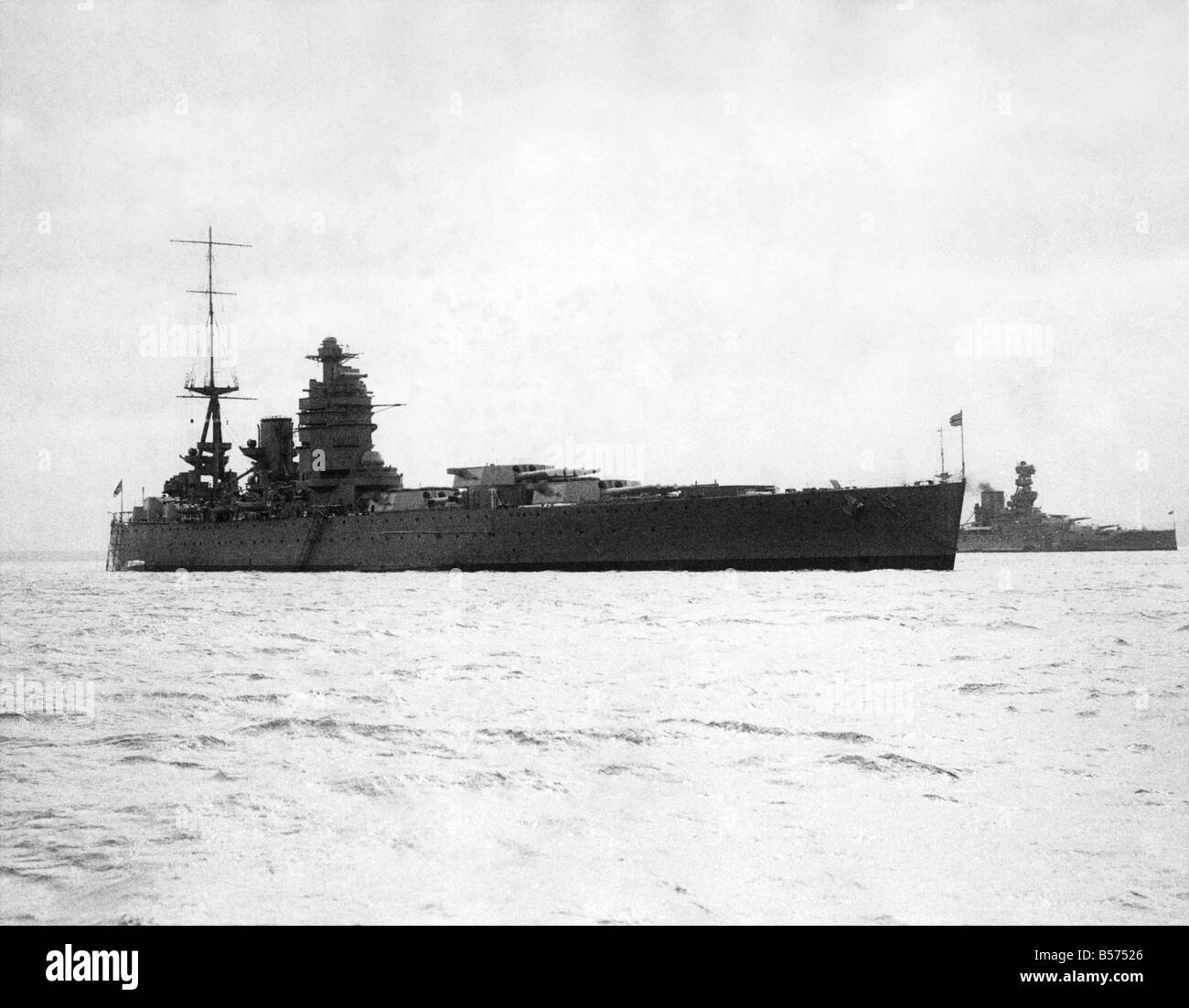 British warships hi-res stock photography and images - Alamy