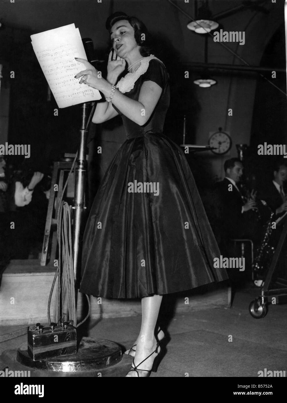 Kitty Kallen, The well known American singer, who is appearing at the ...