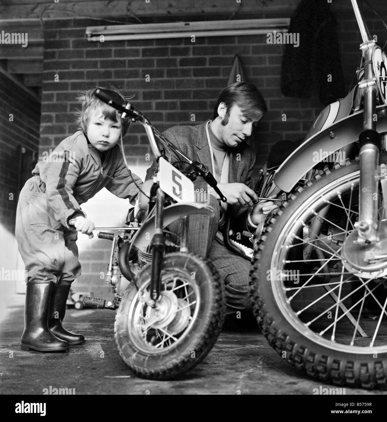 Garry cross hi-res stock photography and images - Alamy