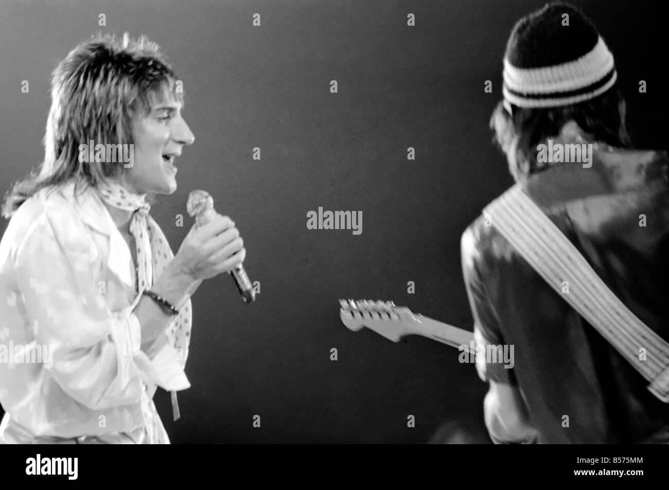 Rod stewart 1970s hi-res stock photography and images - Alamy