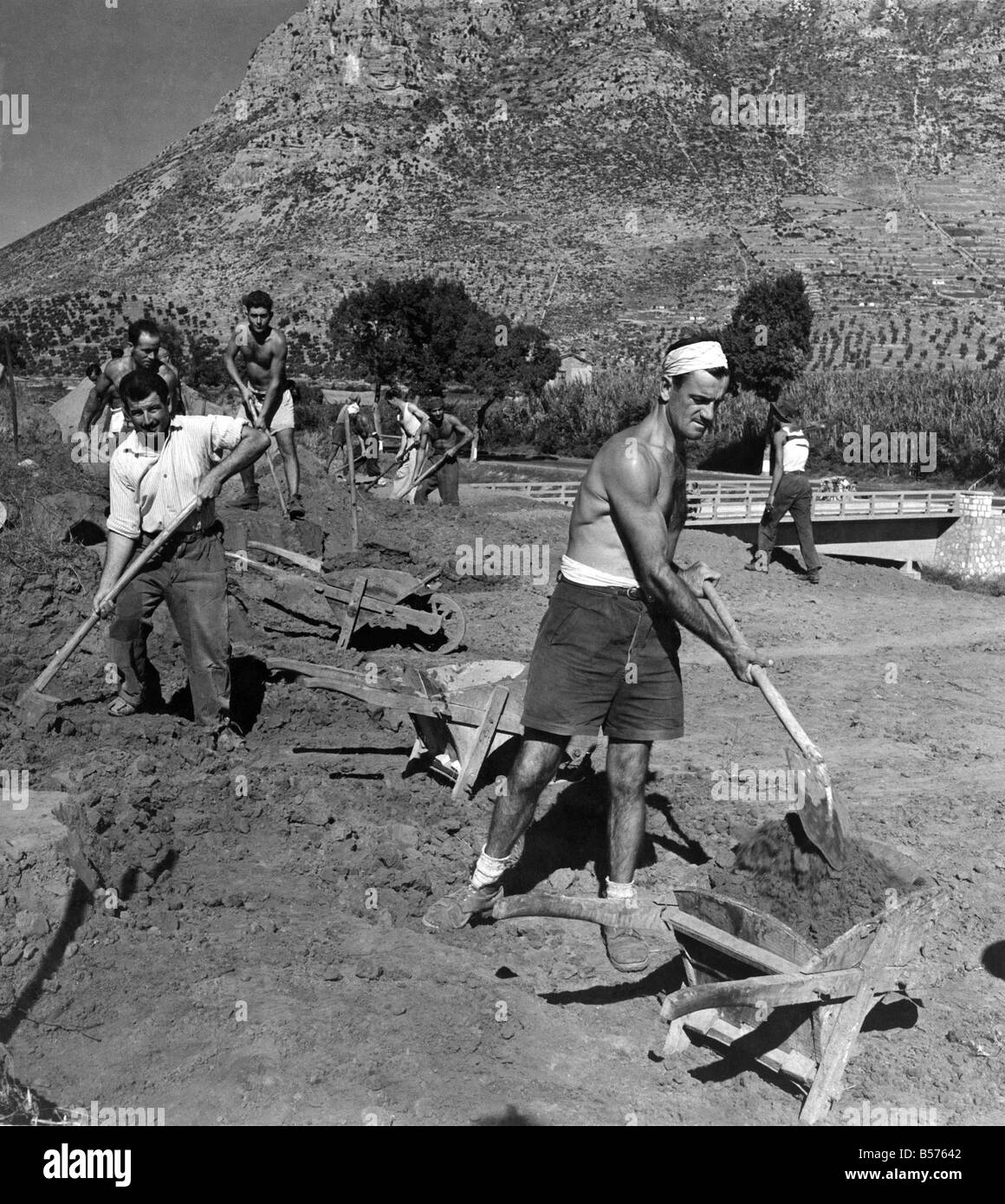 Stripped to the waist hi-res stock photography and images - Alamy