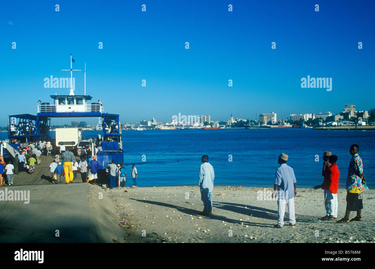 Tanzania dar es salaam ferry hi-res stock photography and images - Alamy