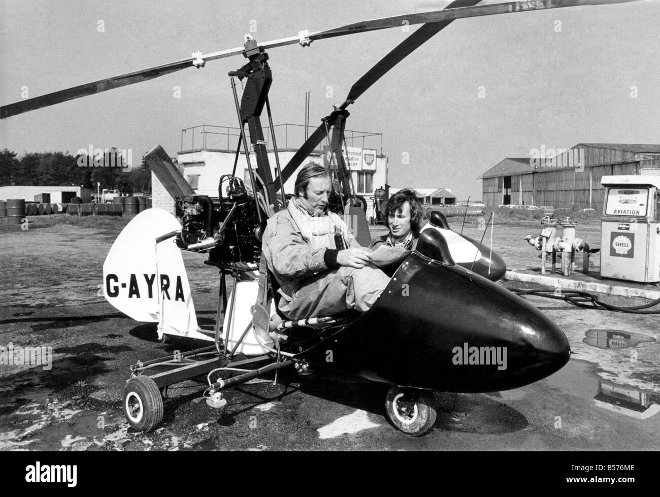 Two auto gyros left Ashford Airport at noon to cross channel en route ...