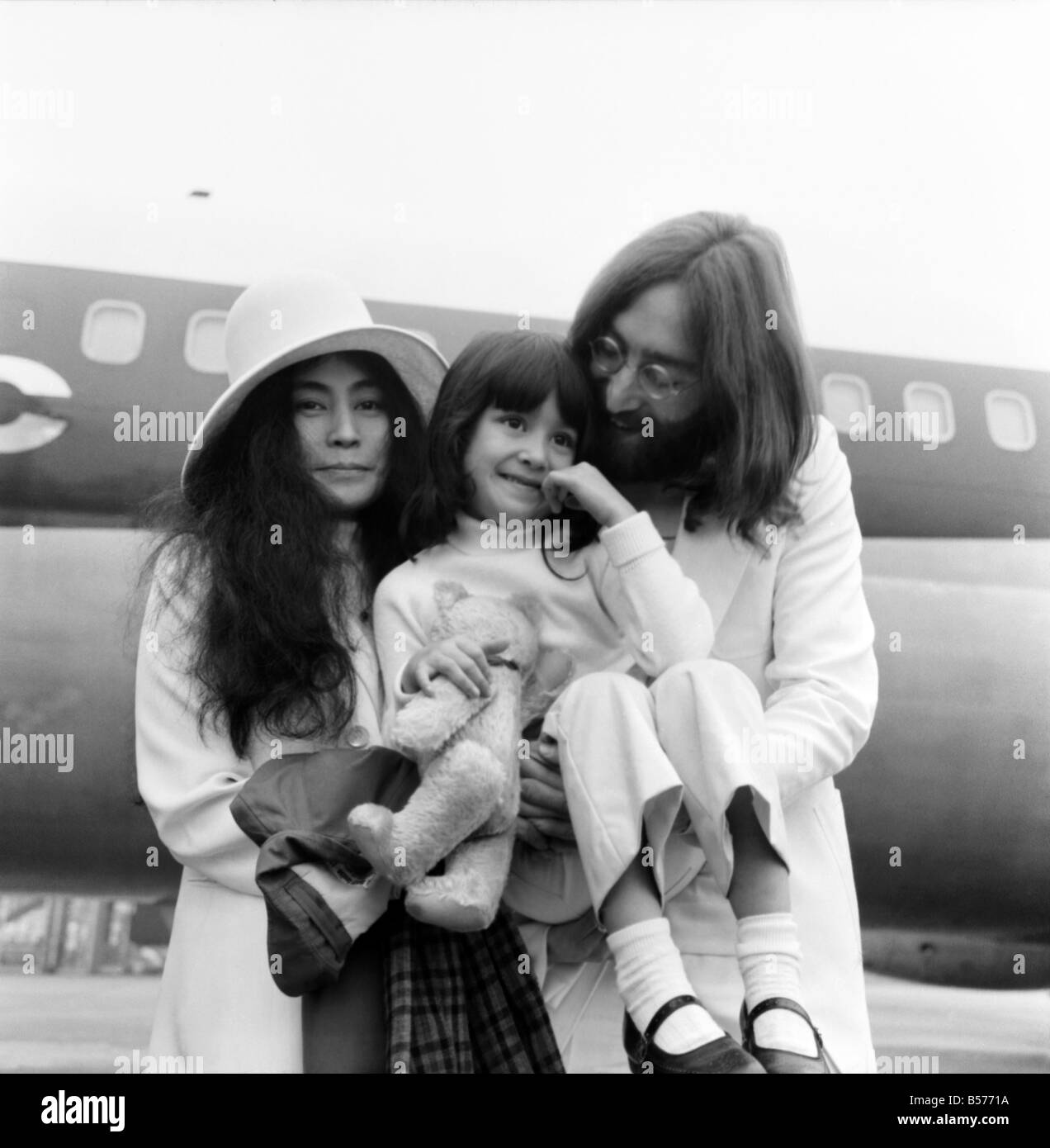 Beatle John Lennon and his wife Yoko Ono left Heathrow Airport London this afternoon (Sat) to ...