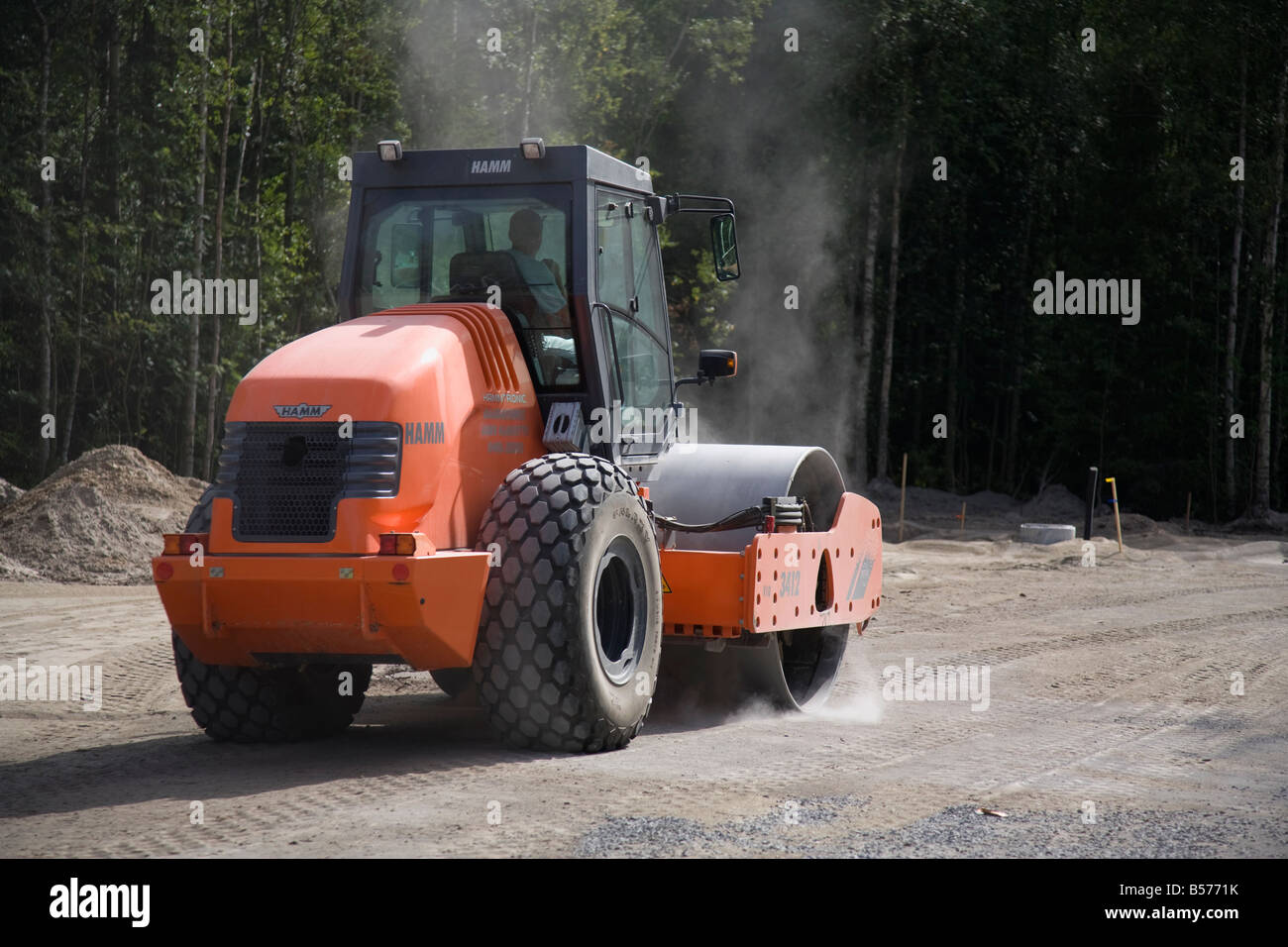 Compacting roller hi-res stock photography and images - Alamy