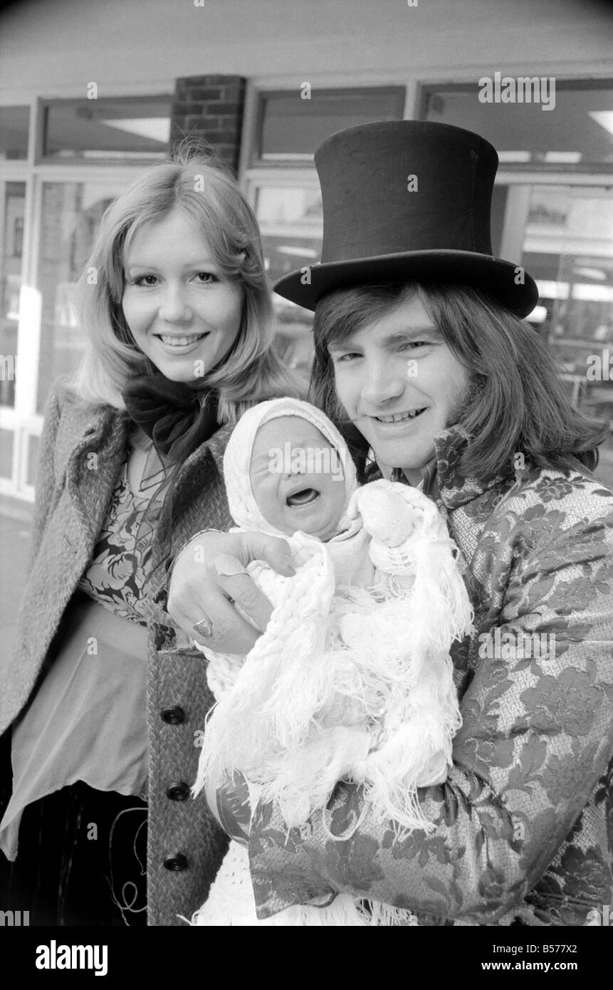 Screaming Lord Sutch and son and Thann Rendessy. February 1975 75-01011 ...