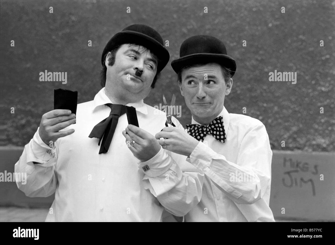 1970s comedian comedy entertainment hi-res stock photography and images ...