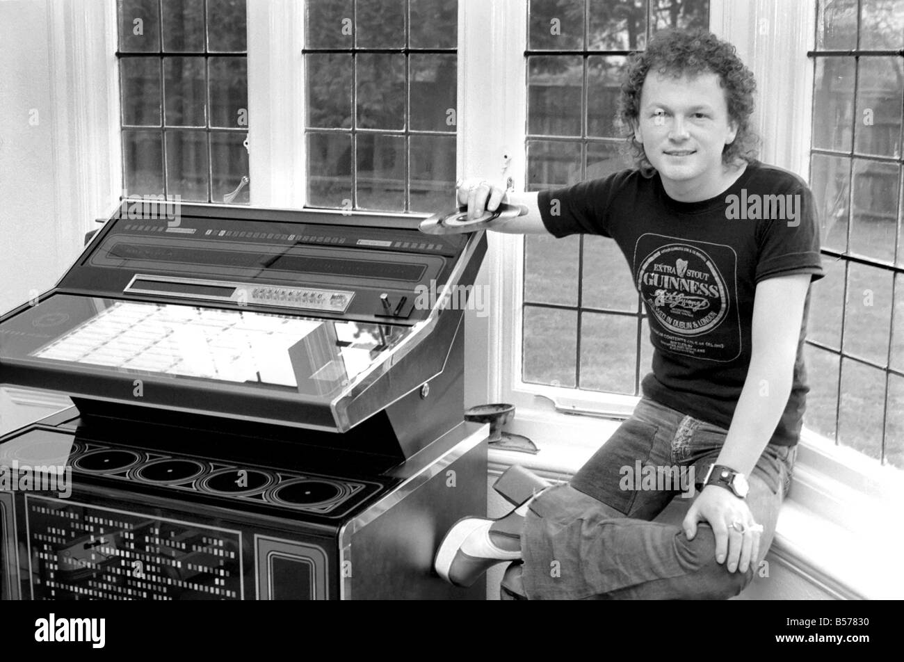 Mike batt 1970s hi-res stock photography and images - Alamy