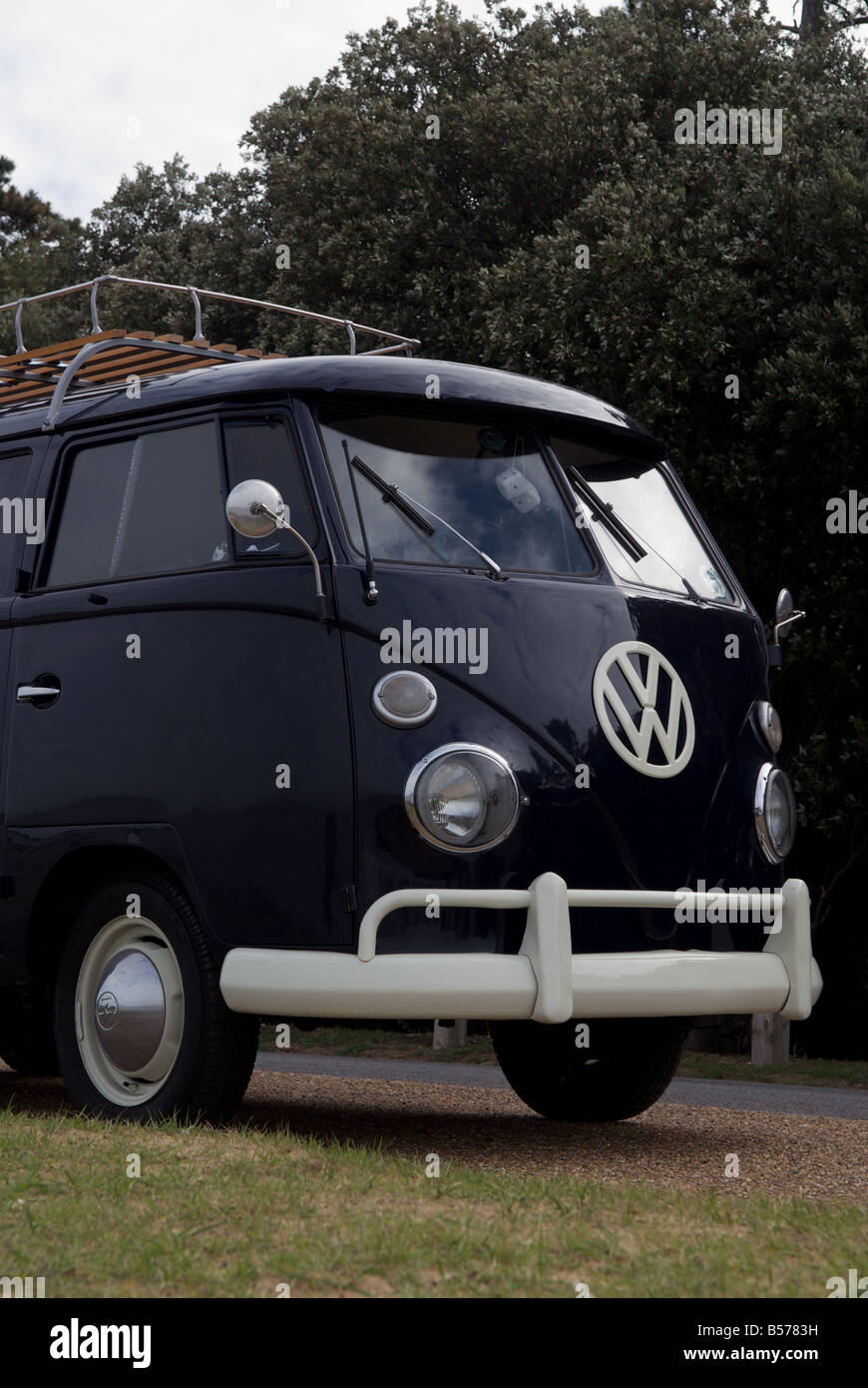 Sleeper bus hi-res stock photography and images - Alamy