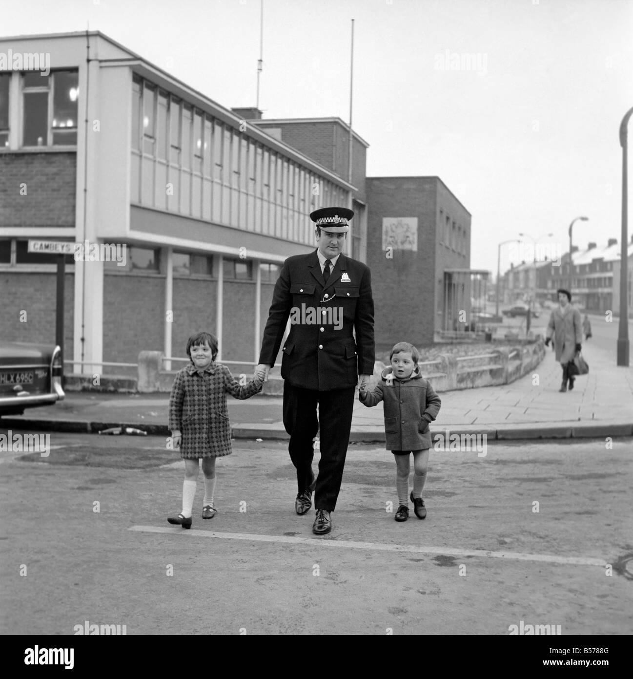 Barking police station hi-res stock photography and images - Alamy