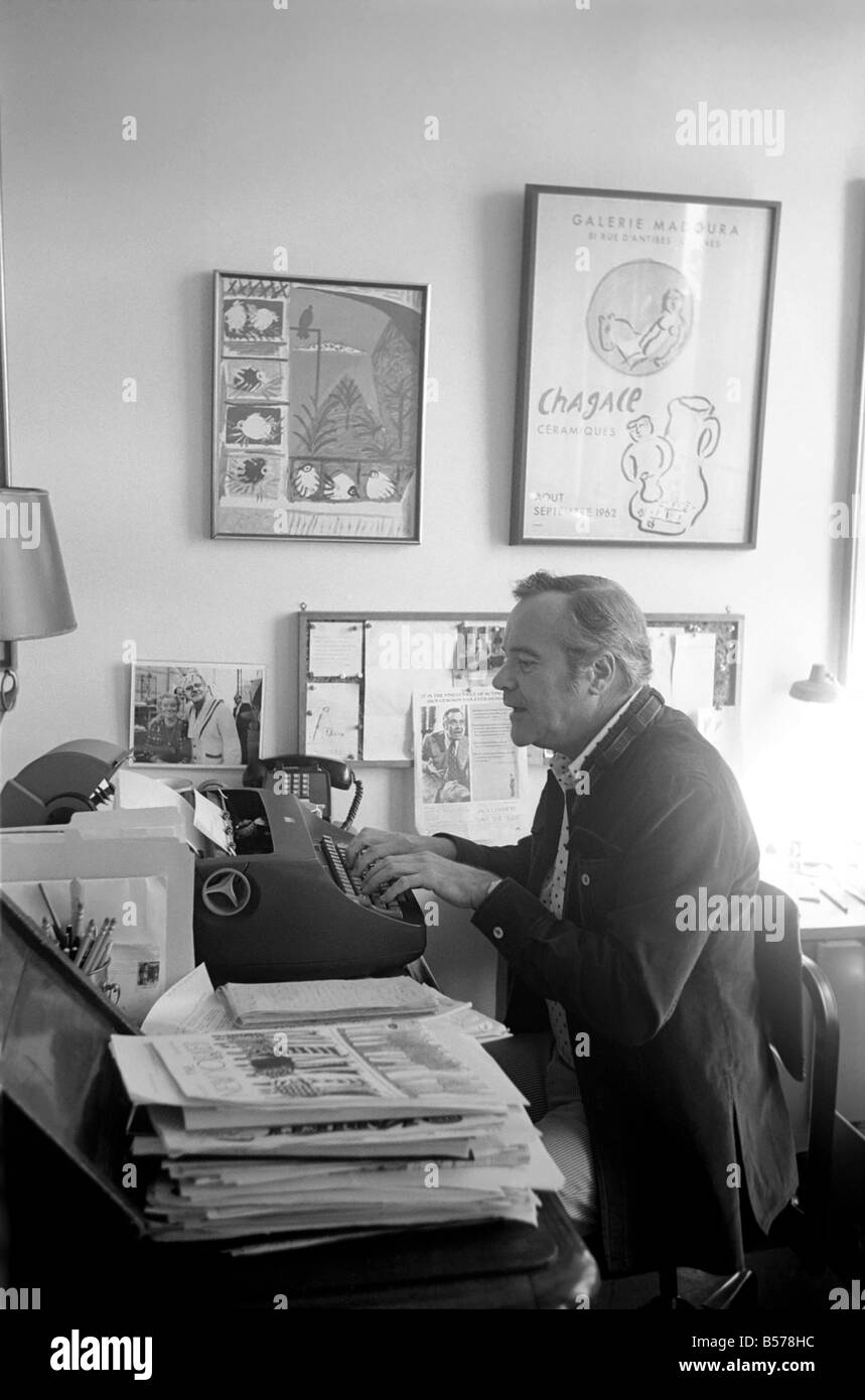 Jack lemmon 1974 hi-res stock photography and images - Alamy
